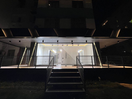 Сдается помещение 121 кв ор: Госпитальный рынок , торец фасад 18м
