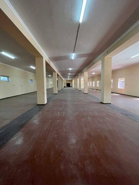 Сдаётся в аренду 1241 м². коммерческое здание в центре города.