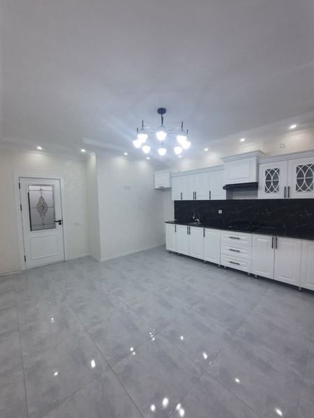 Продается 4 ком. Квартира на 1 этаже в Согдиане площадью 110 кв.м.