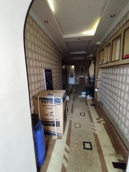 Oltin Samarqand bollarga kvartira  3 kishi kere 500 mingsumdan