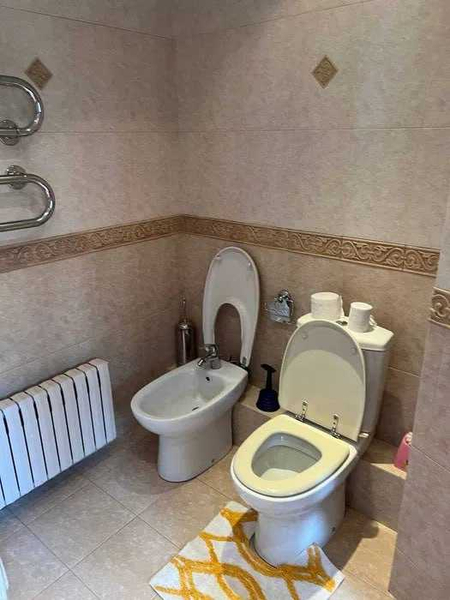 Дархан спецплан 110м2 4/2/5 ор-р Akay city,  метро Хамид Олимжон !