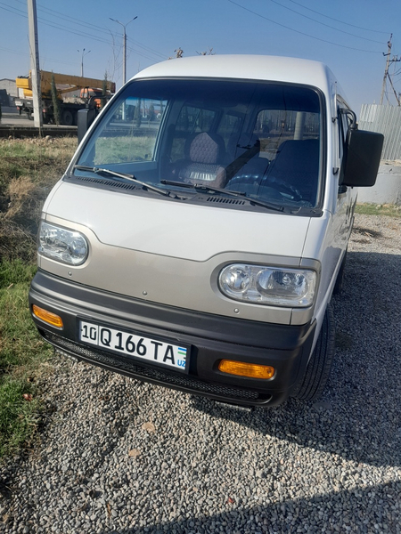 Damas sotiladi ozimiki