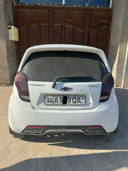 Spark avtomobil