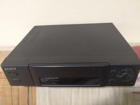 Видео магнитофон Sony