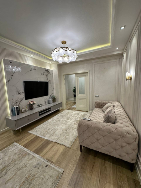 Продается 3х комнатная квартира,ЖК Сайрам,ор-р Буз базар,96 м2