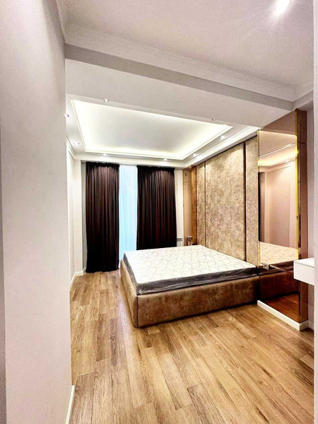 Ж/К Яккас Сити, 2комн/6/9, 71м2, Евро Ремонт. Ор-р: Братский Могила