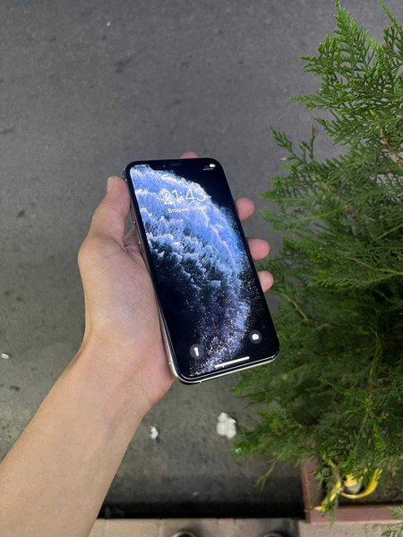 iPhone 11 pro 64 gb