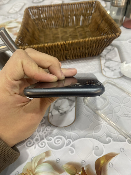 iphone 11 64GB srocna