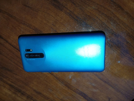 Redmi 9 в хорошем состоянии