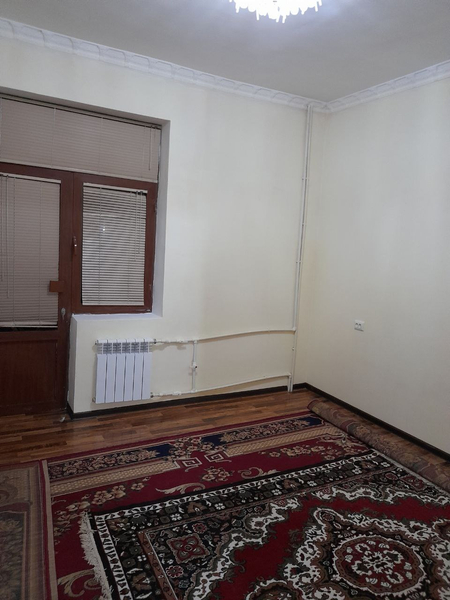 Янги кирпични уй ижарага берилади.