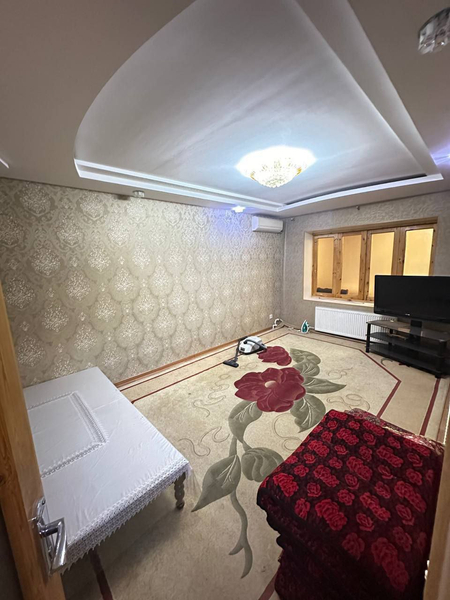 Kvartira sotiladi  2 xonali 62,7 kv m 15 avto park ruparasida