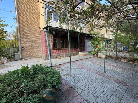 Продается квартира на 1 этаже площадью 50 кв.м. Ор. 4 отделение