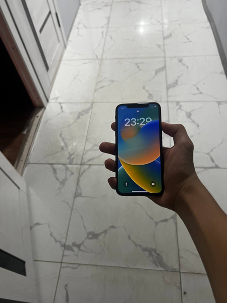 Iphone x qora rang