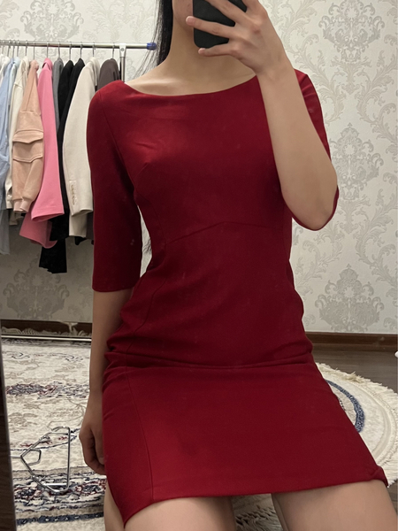 Продам платье итальянское в размере s, xs