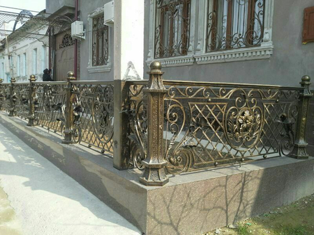 Навесы ворота ограждения и другие кованые изделие металлакирамика