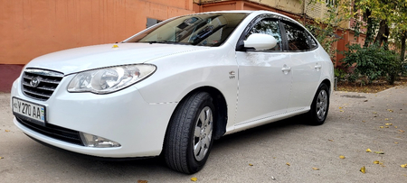 Hundai avante 1.6