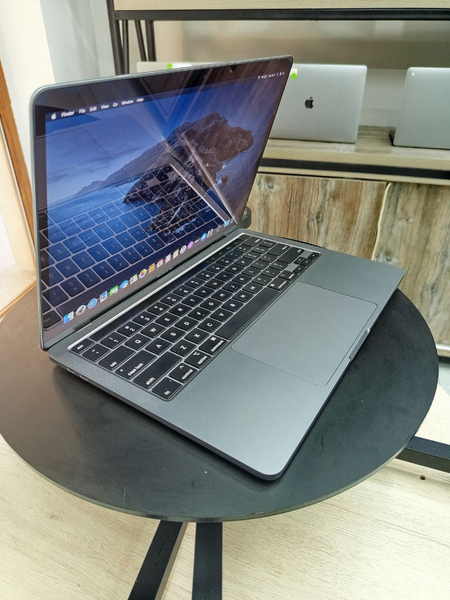 продается MacBook pro