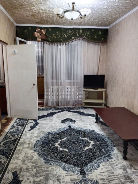Продается 2 ком. квартира, Юнусабад 11, Мега Планет