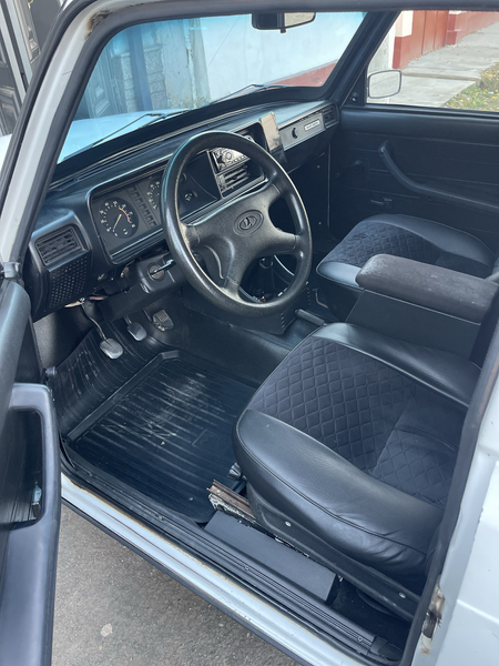 Vaz 2107 sotiladi