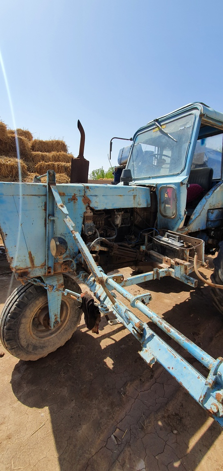 TRAKTOR MTZ 80 sotladi