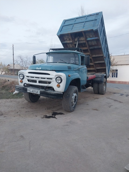 Zil samosval gaz