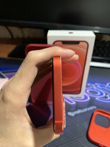 Iphone 12 red (PRODUCT)