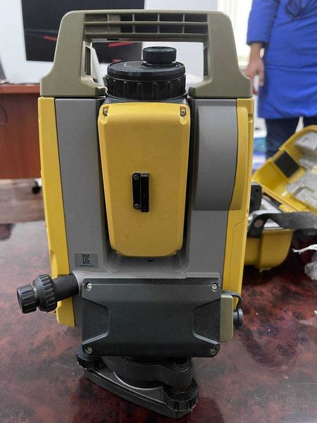 Тахеометр Topcon