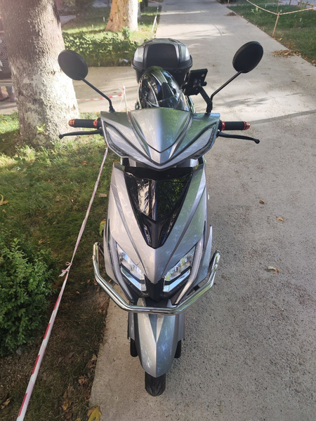 Elektr skuter 750 kelishamiz