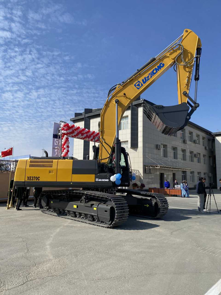UZXCMG экскаватор строительный 1.6 куб длина стрела 10,6 метр