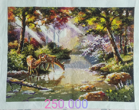 Продам вышитые картины без рамок