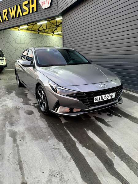 Hyundai Elantra luxe full 2L