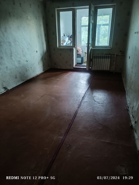 Срочно продам квартиру не маклер в чирчике 2.4.4