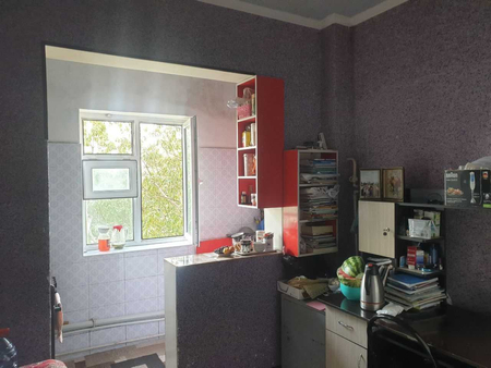 Срочно продаю 1 комнатную Франция в среднем этаже Кадышево (157348)