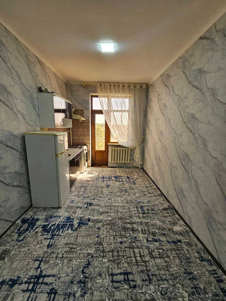 2 xonali 62m² 2-qavat uy sotiladi.