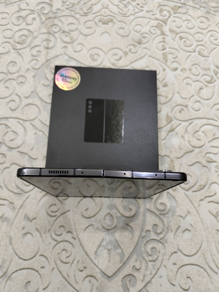 Samsung z fold 5