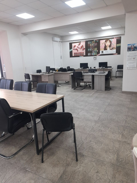Сдаёться  оффис ул чехова ойбек корзинка
помещение 200 м² #  СРОЧНО!!!