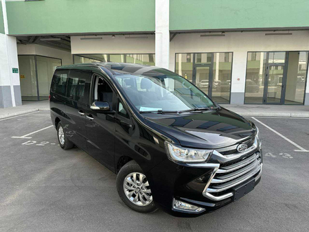 JAC M4 11 kishilik mikroavtobus