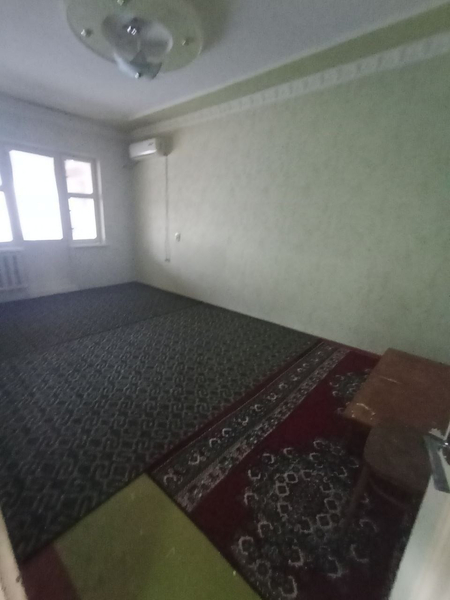 3 xonali kvartira sotiladi