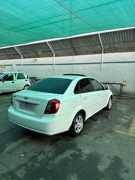 Lasetti jentra 2020 yil 37.000 km