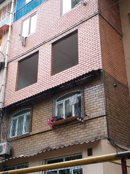 Кладка кирпичей на балконе, Под ключ