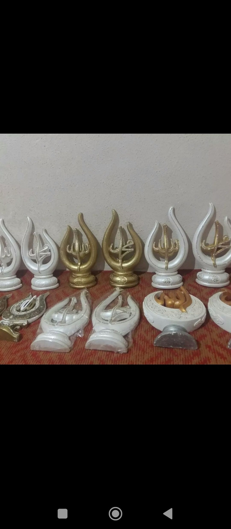 Suniy gullar sotiladi
