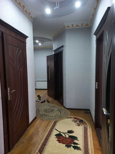 Kvartira sotiladi srochni