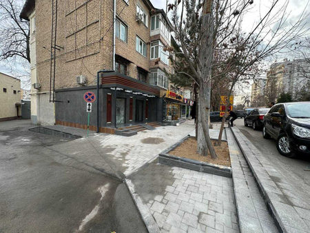 Срочно ПРОДАЁТСЯ нежилое помещение на Яккасарай ор-р МВД Корзинка 90м2