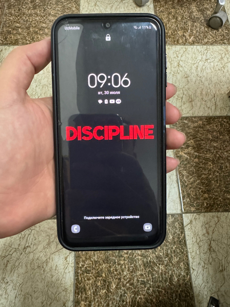 Galaxy A14. Xolati zur.