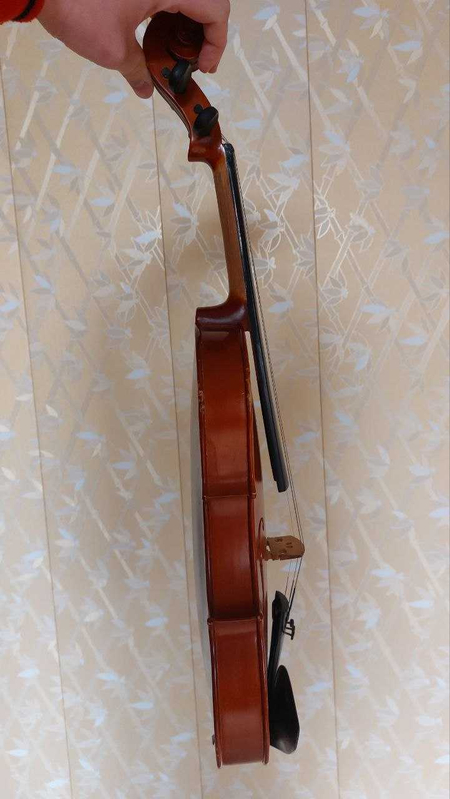 Скрипка сотилади!!!  4/4