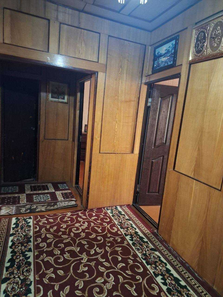СРОЧНО Шота Руставели 3х ком, 2 этаж, ор-р: Братские могилы