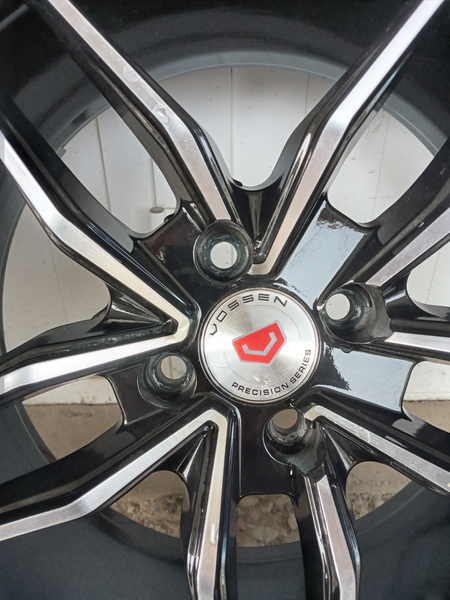 VOSSEN диска балон сотилади