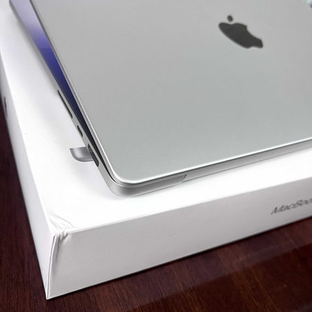 Macbook pro M1 pro 14inch yangi, 6 sikl