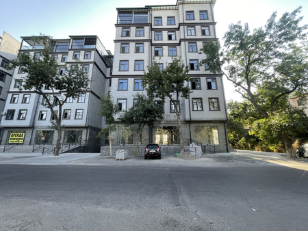 Продажа 1 го этажа Мирзо Улугбек 378м2 Новостройка бывшая Налоговая