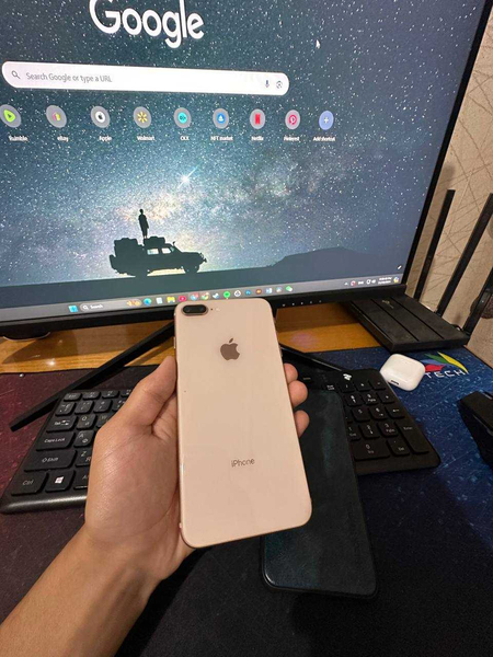 iPhone 8 Plus 64 GB